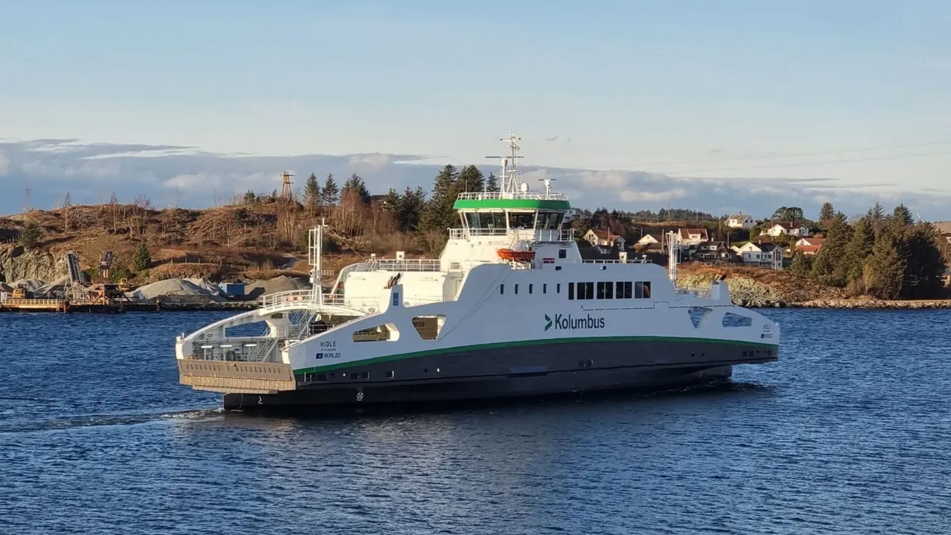 HIDLE SHIP TYPE: DOUBLE ENDED FERRY - Accomar Marine Interior