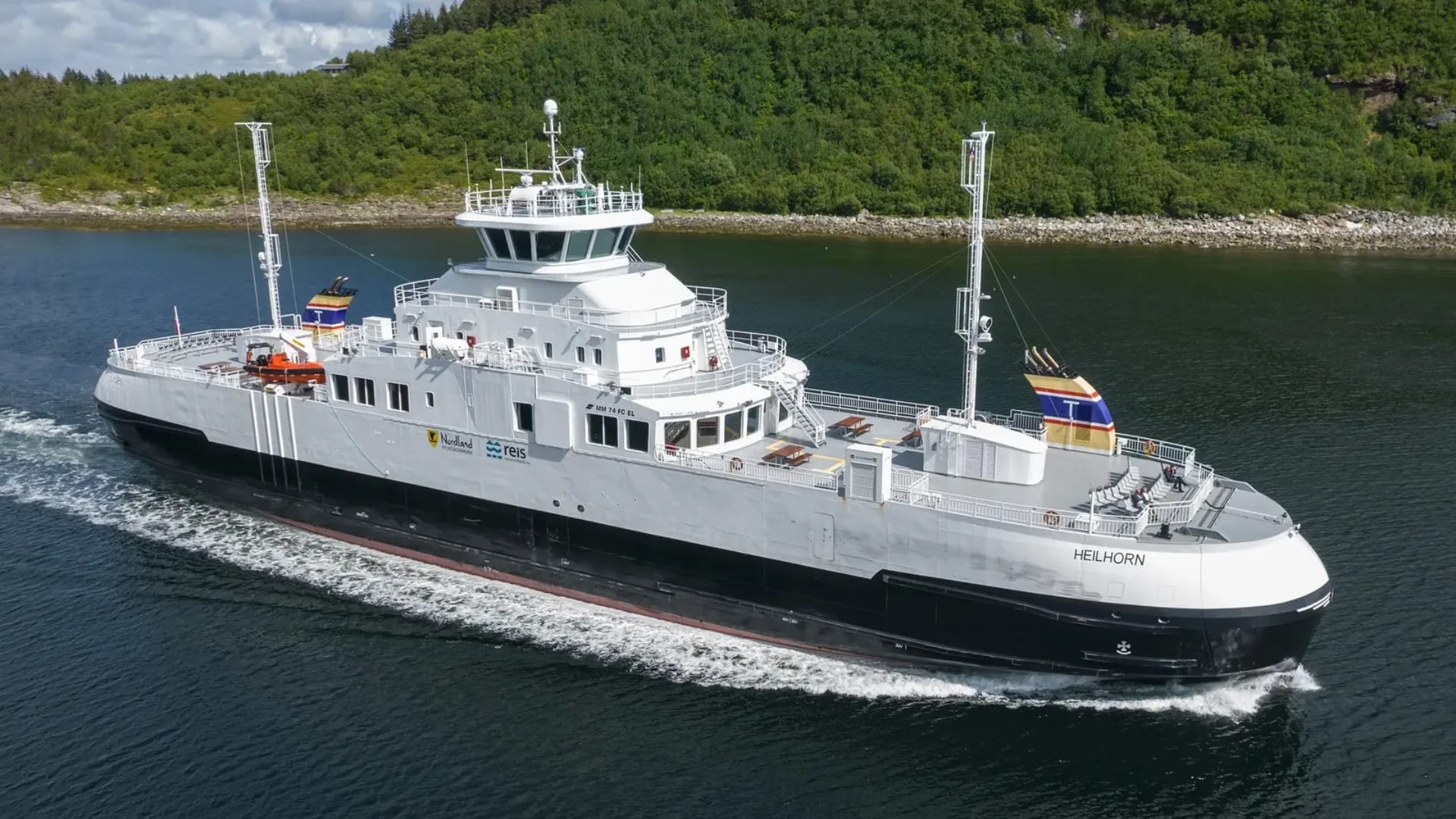 HEILHORN SHIP TYPE: DOUBLE ENDED FERRY - Accomar Marine Interior