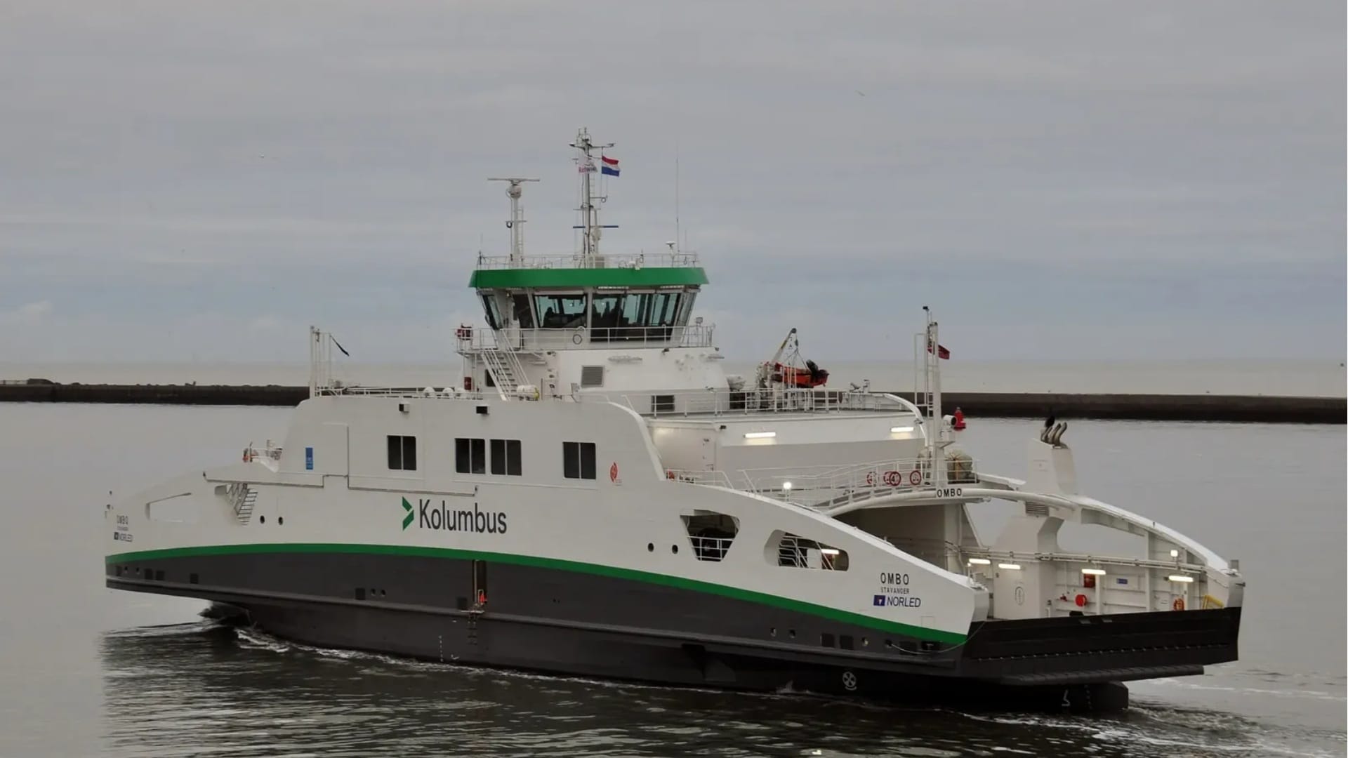 OMBO SHIP TYPE: DOUBLE ENDED FERRY - Accomar Marine Interior